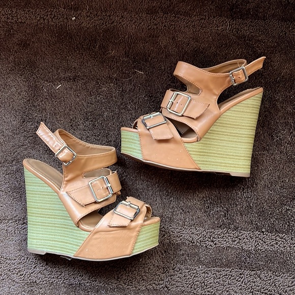 Charlotte Russe | Shoes | Charlotte Russe Tan Wedges | Poshmark